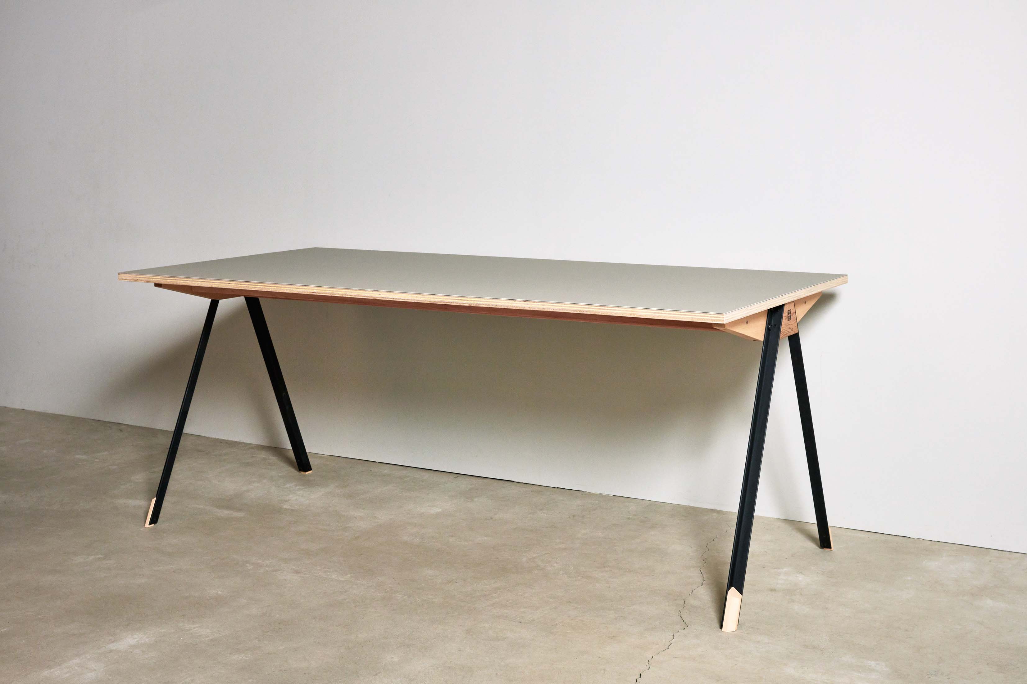 KOBO ST TABLE for 石巻工房 | KEIJI ASHIZAWA DESIGN